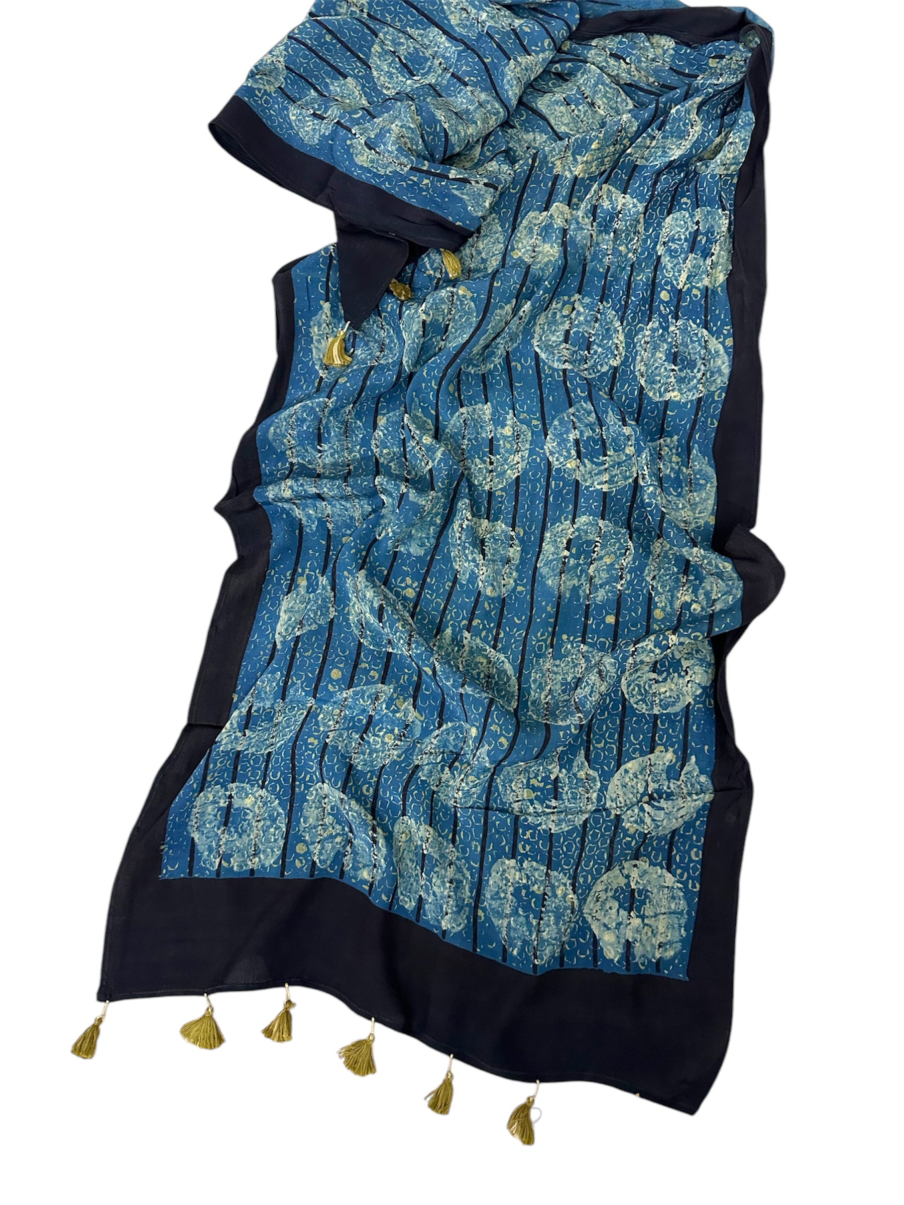 Stoles. – Ashk by Khalid